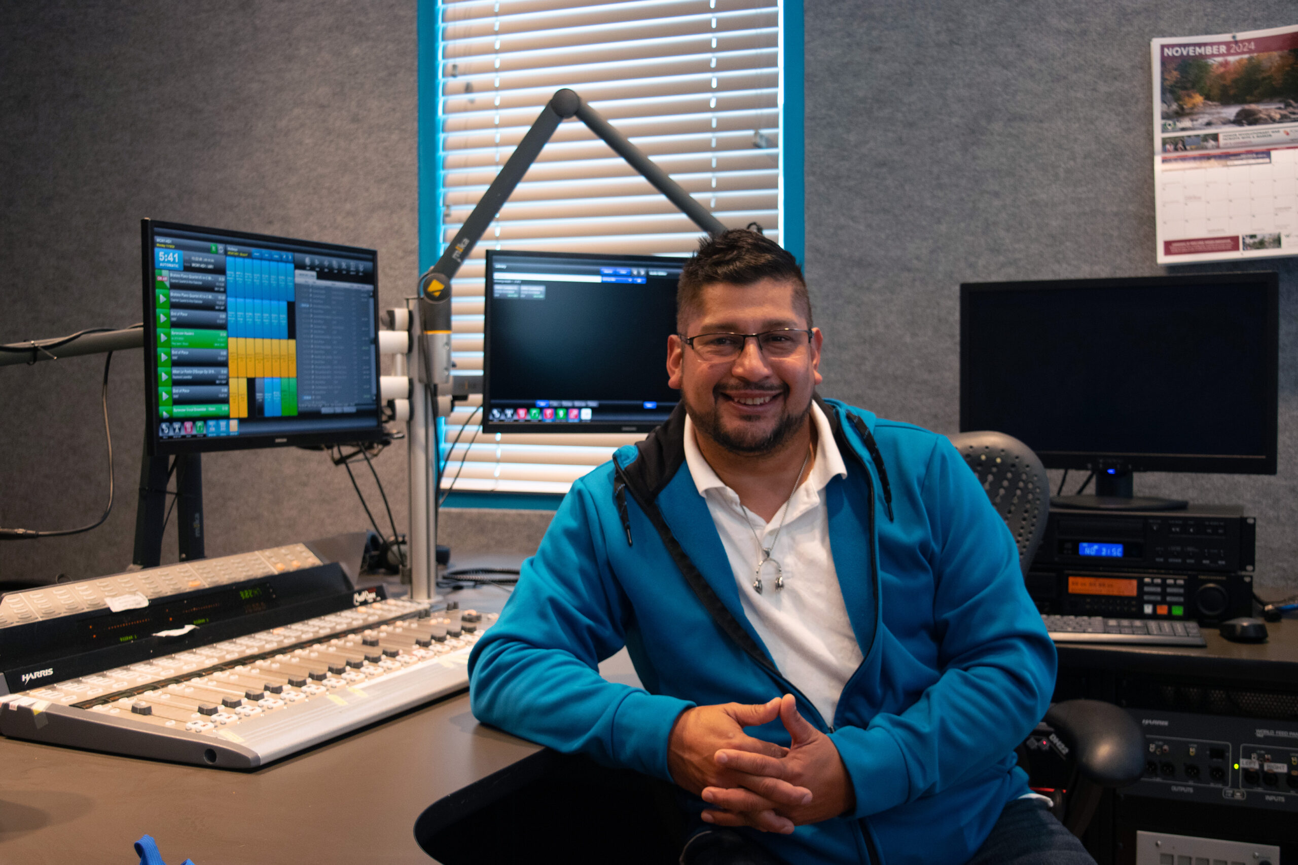 'DJ Lorenz-The Experience' stars on WCNY’s Pulso Central station