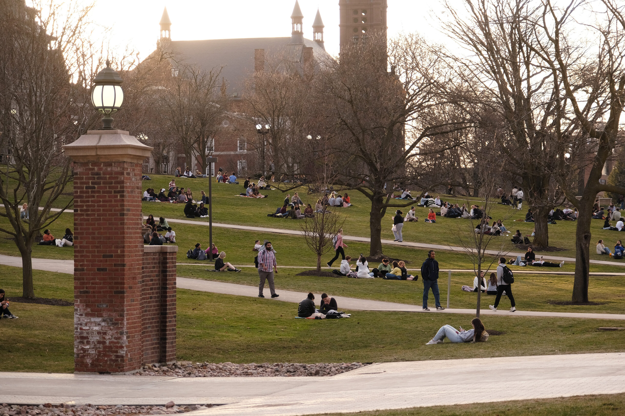 University Senate focuses on spring agenda, student food insecurity in ...