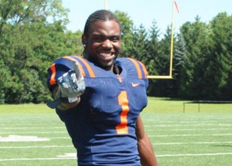 Update: Former SU receiver Mike Williams on life support following ...