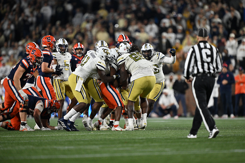 Backups Braden Davis, Luke MacPhail receive playing time but make ...