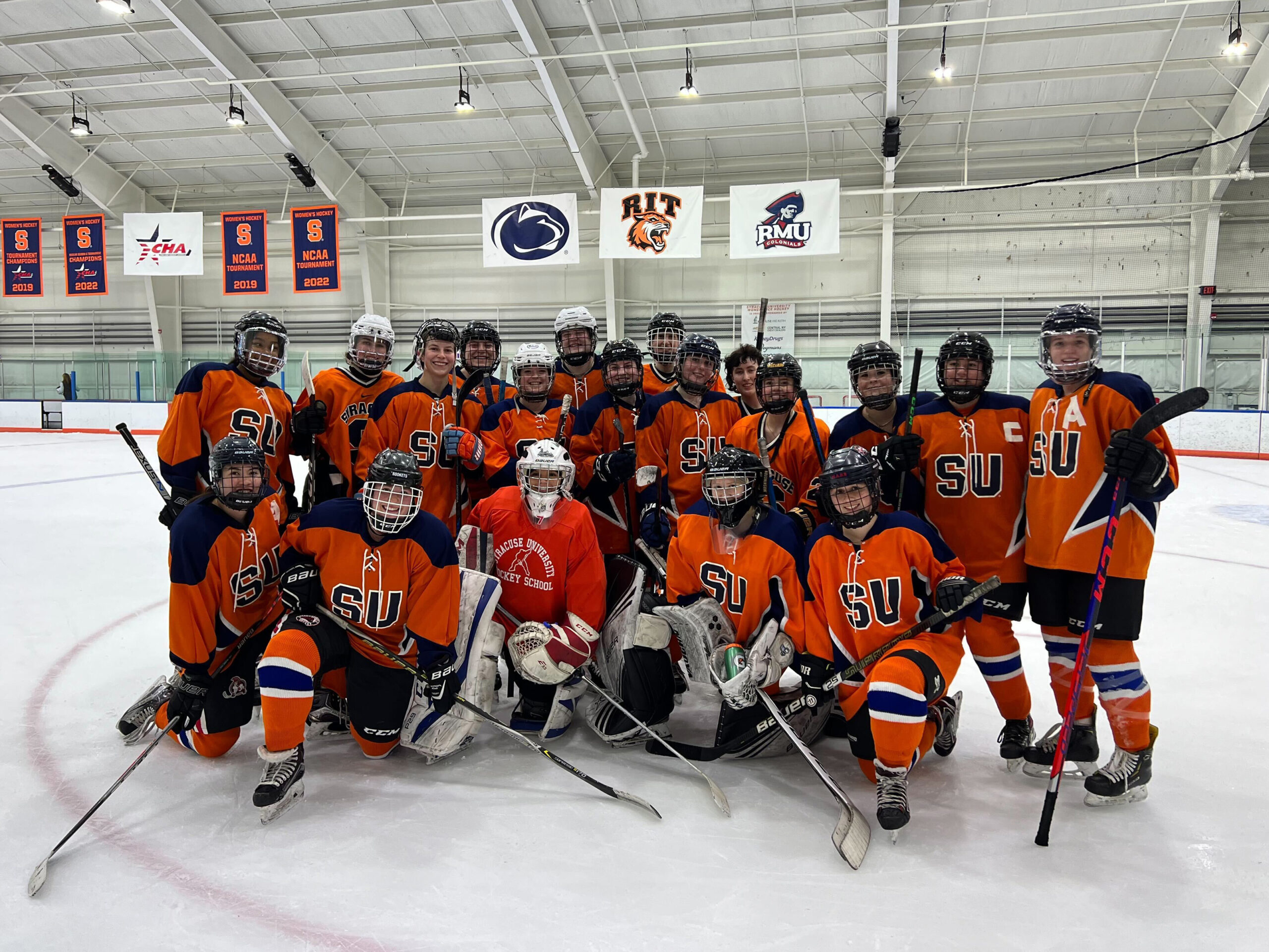 Syracuse University Club Hockey Syracuse Defeats Stonehill 4 0, Sweeps