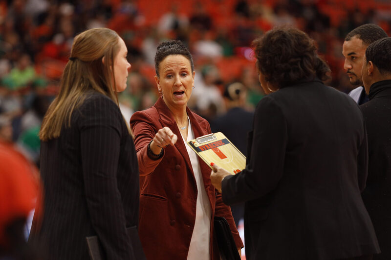 Sue Ludwig retires from SU women’s basketball coaching staff