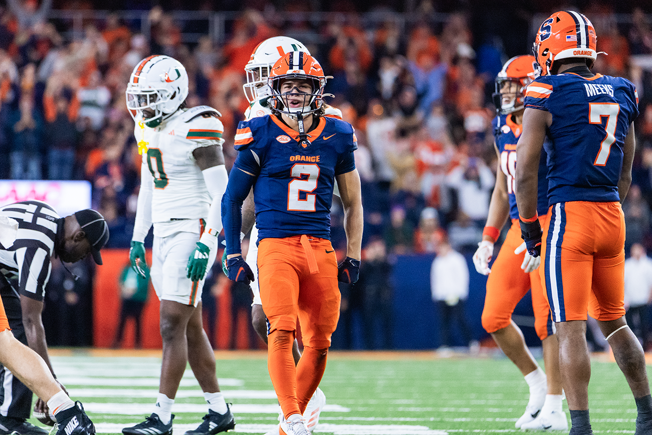 Syracuse WR Trebor Peña will enter transfer portal