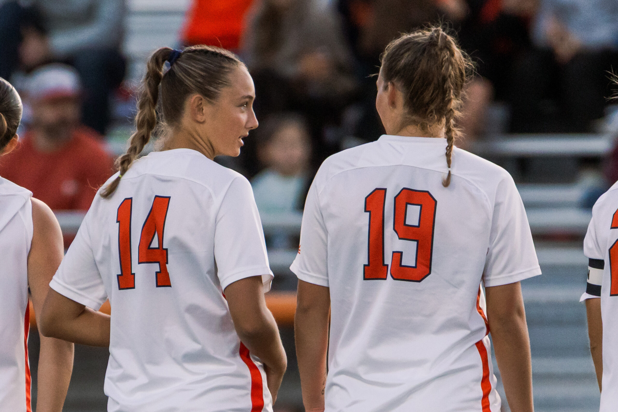 Parallel paths lead Anna Croyle, Natalie Magnotta to SU’s lineup