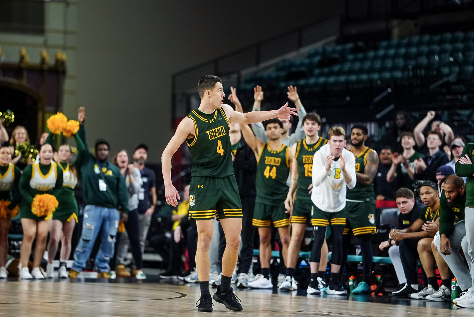 Former Siena guard Gavin Doty joins Gerry McNamara at Syracuse