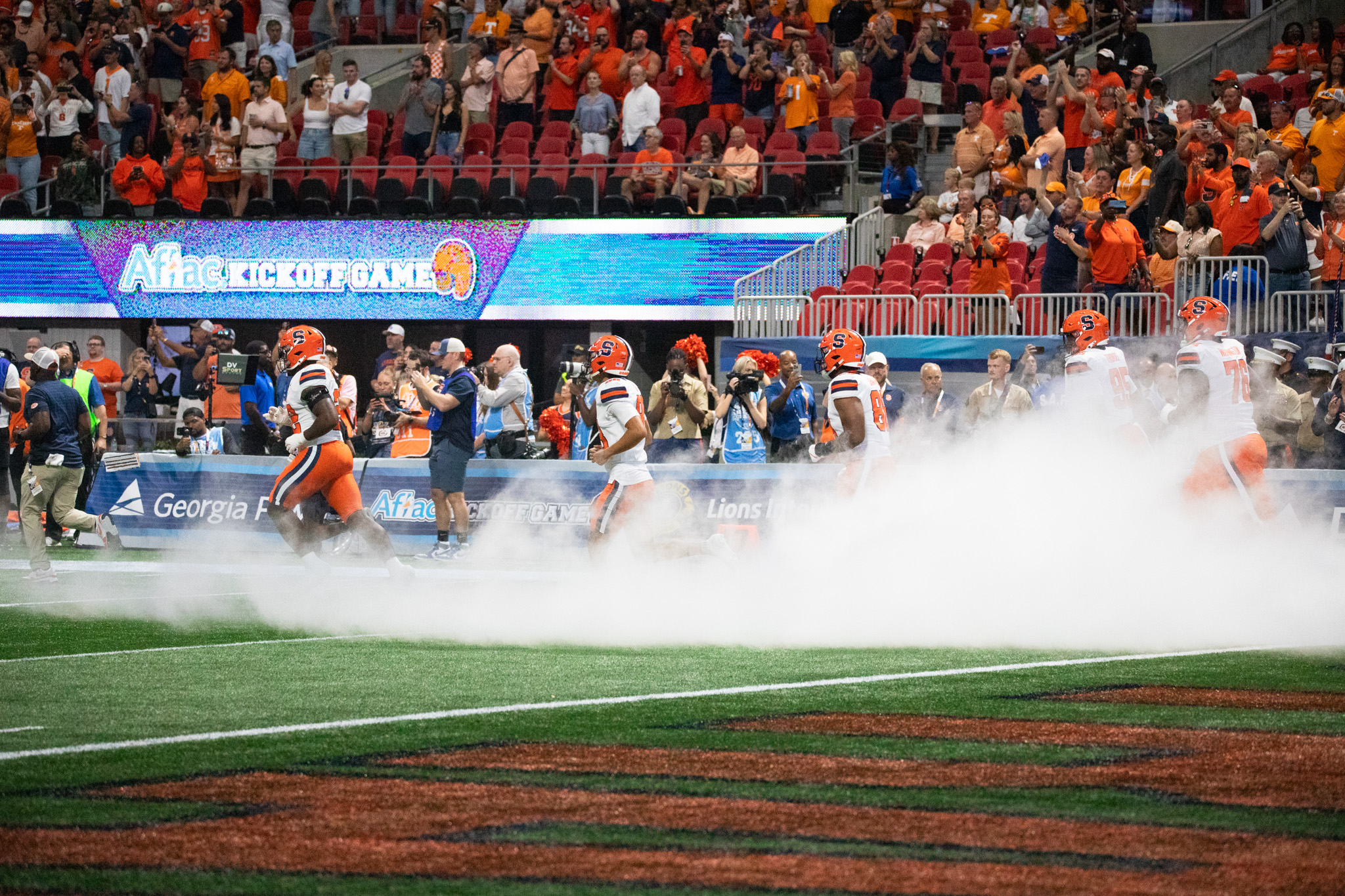 Syracuse earns commitment from 2027 3-star DL Jason Lewis